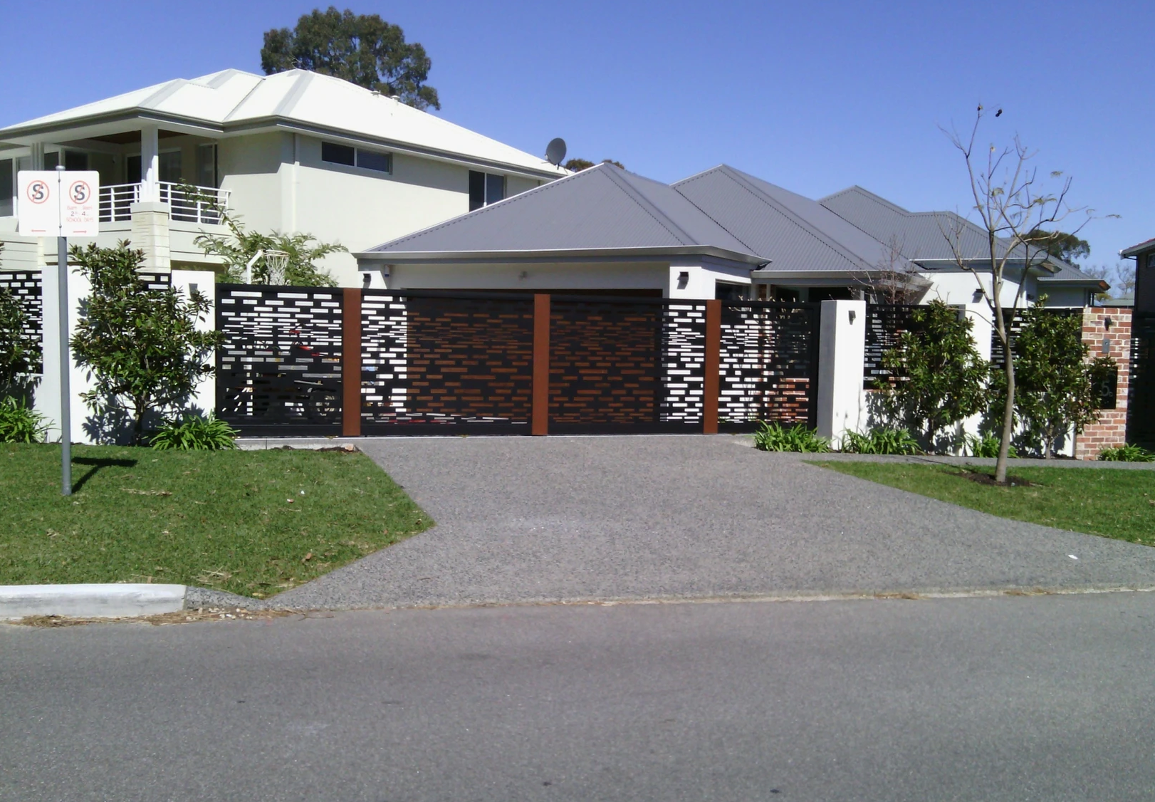 Horizontal Slat Fencing – SLAT-CO